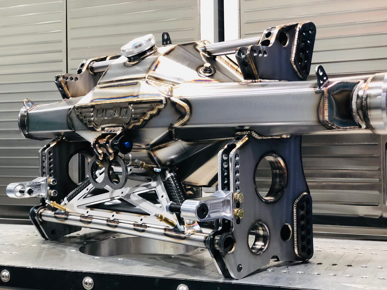 Custom Built FAB 9 4 Link / Ladder Bar Housing